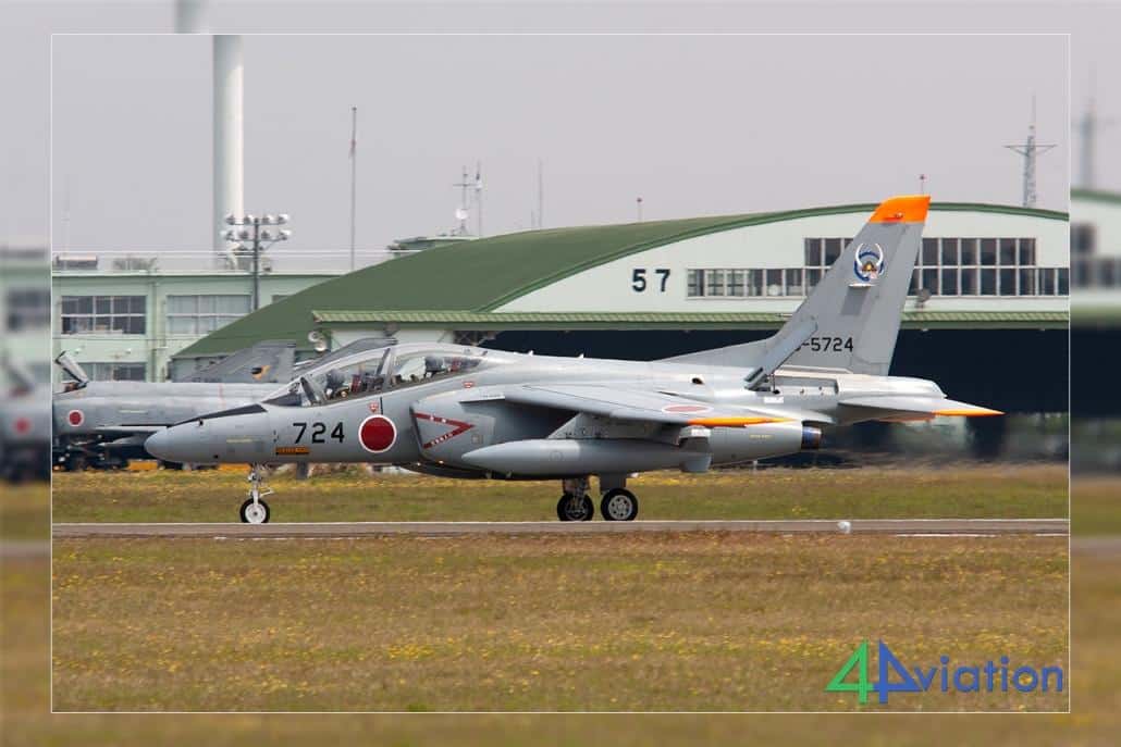 Kawasaki T-4 - 4Aviation